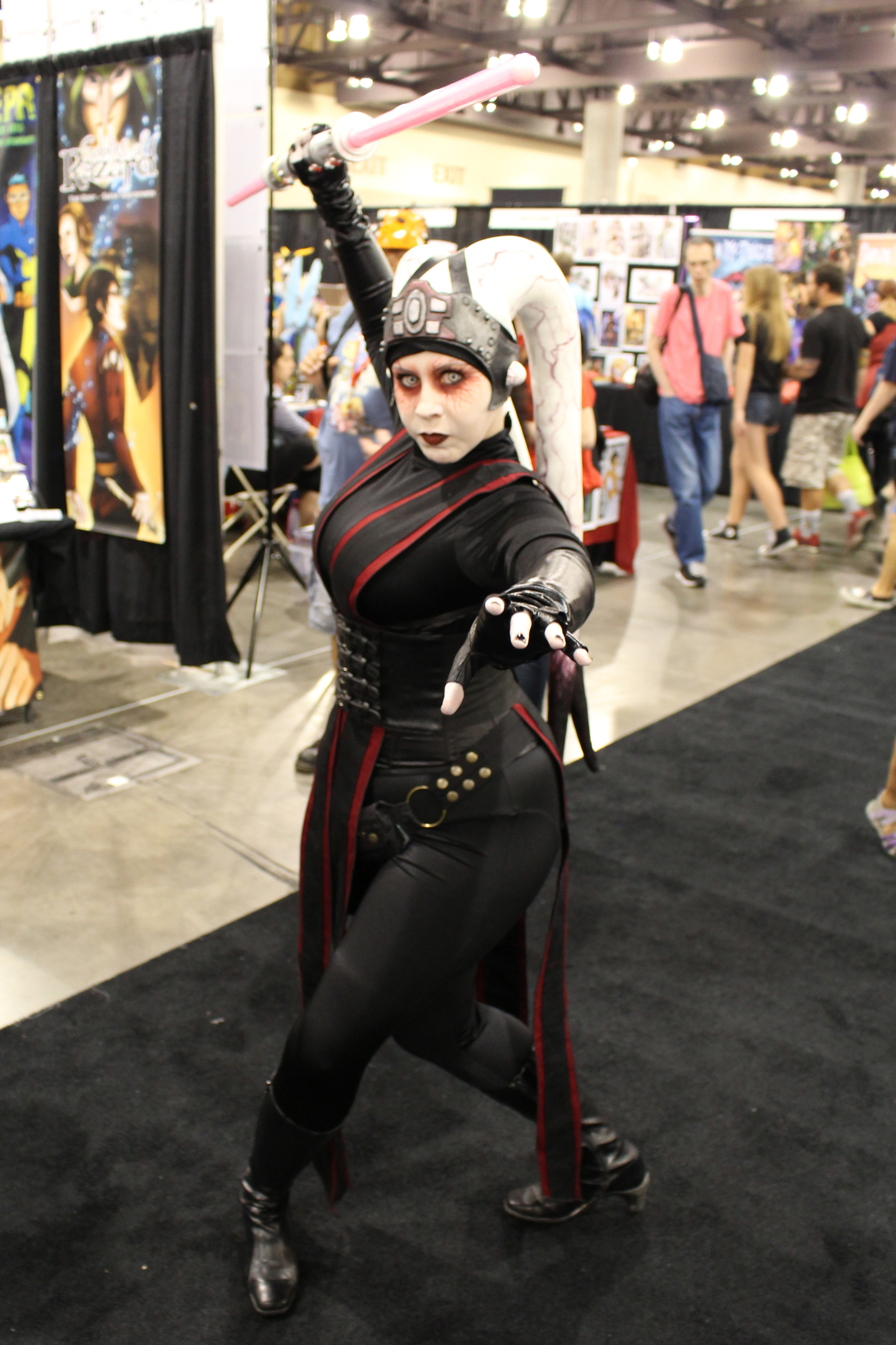 Phoenix Comic Con Cosplay Gallery – COMICSHEATINGUP